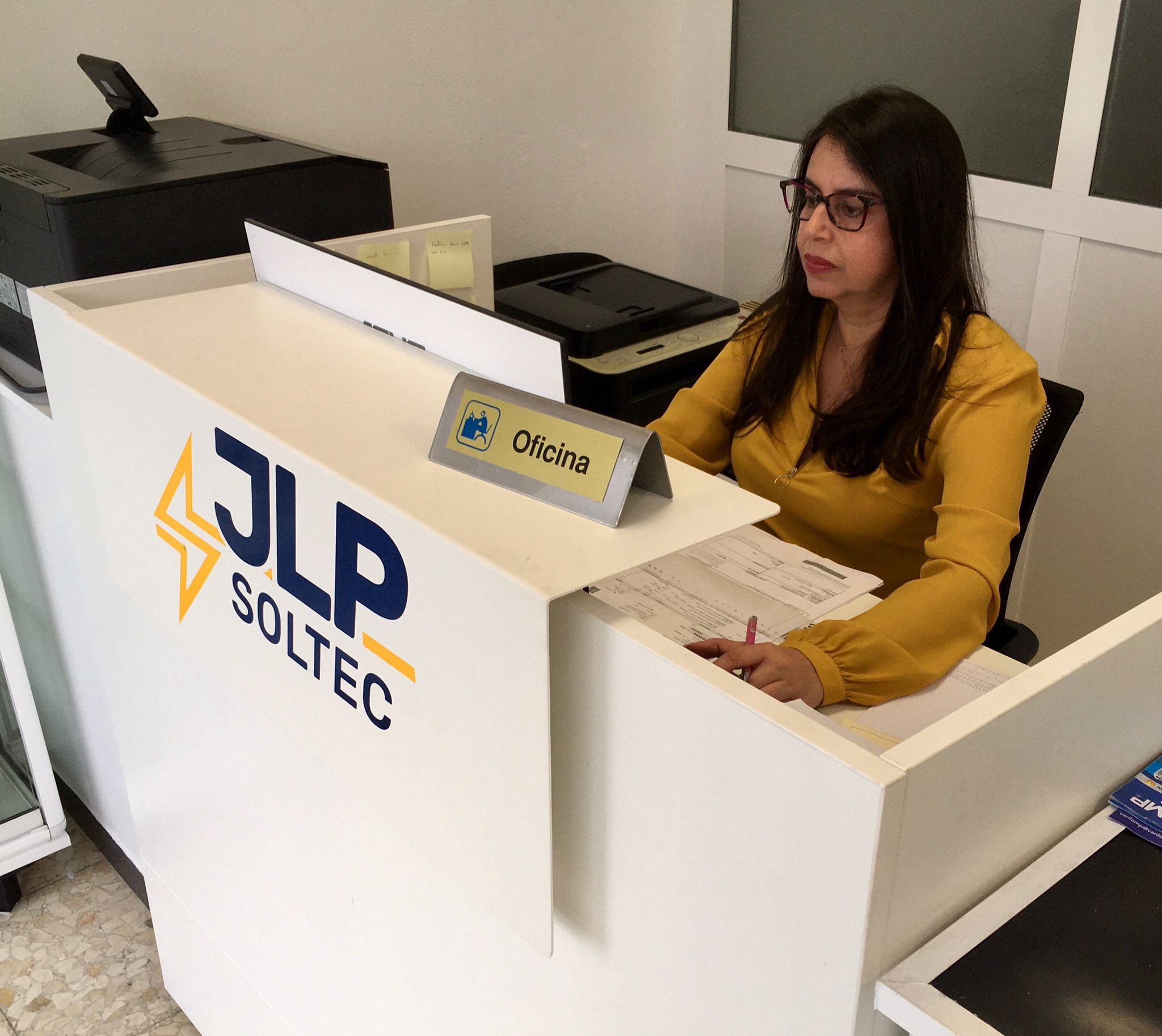 Trabaja con nosotros - JLP Soltec